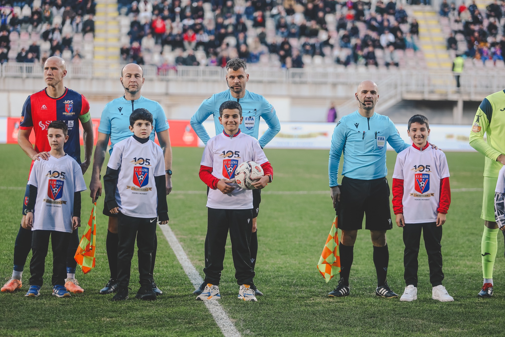 Moviola e Vllaznia-Egnatia/ Enea Jorgji i kursen të kuqin Xhemajlit ... Moviola e Vllaznia-Egnatia/ Enea Jorgji i kursen të kuqin Xhemajlit ...